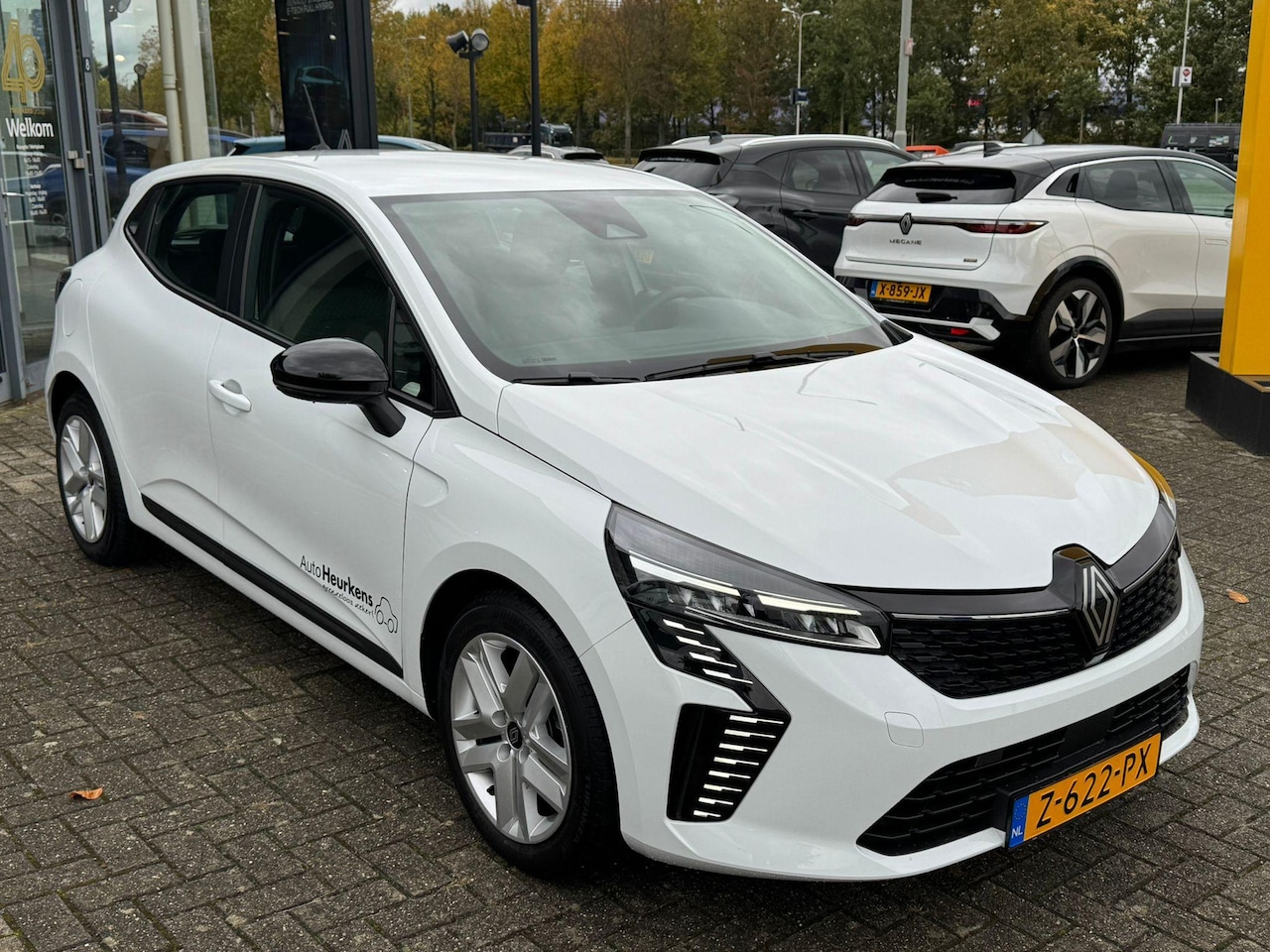 Renault Clio TCe 90 Evolution | EX-DEMO | NL-Auto | BTW-Auto | Apple ...